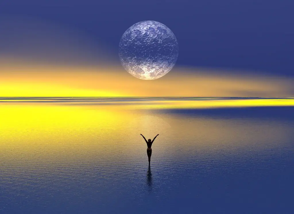 Full Moon in Aries – Riding the Winds of Change | Wake Up World