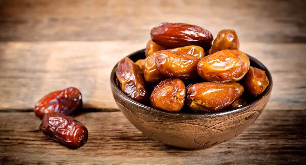 Eating Dates Produces Powerful Health Benefits, Religion and Science ...