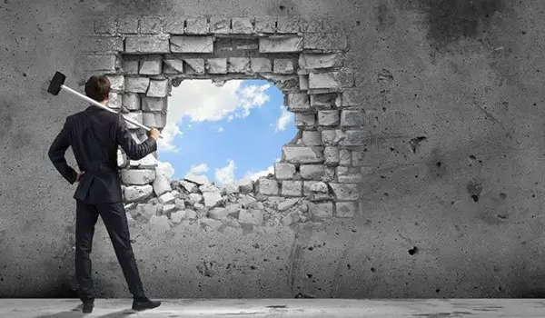 Conquer Limiting Beliefs: Unlock Your True Success